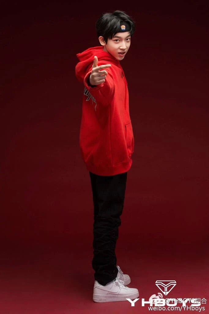 Junyi/Gallery | YHBOYS Wiki | Fandom