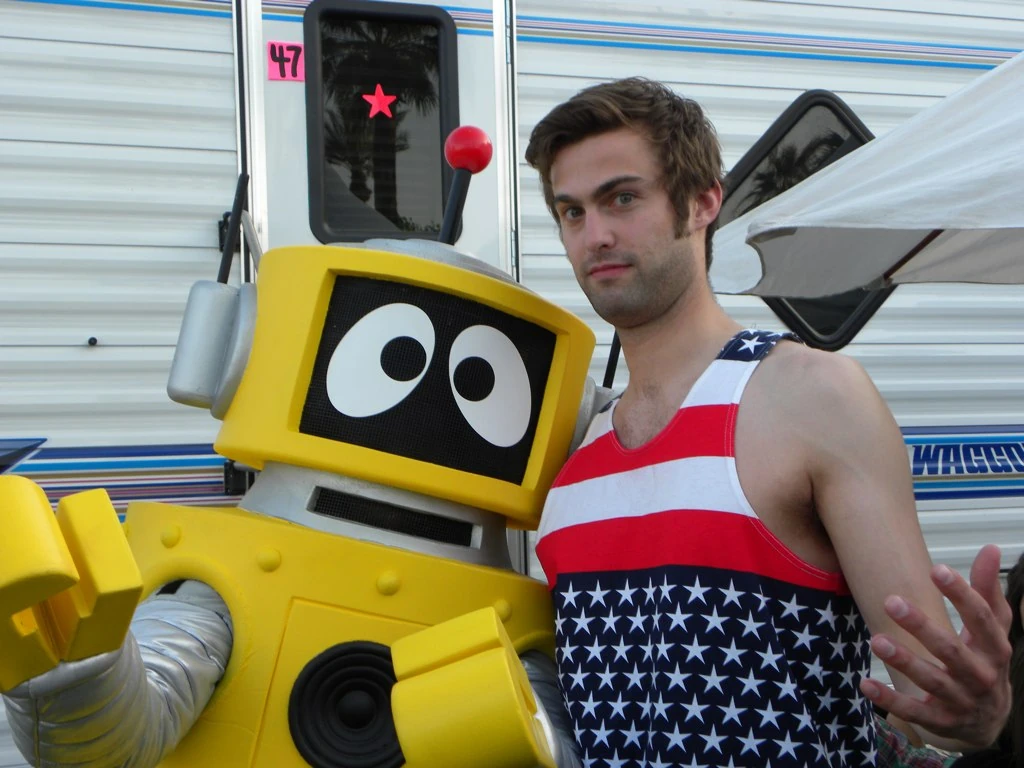 Chris Tomson | Yo Gabba Gabba Wiki | Fandom