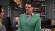 Alan Lowenstein | Young & Hungry Wiki | Fandom