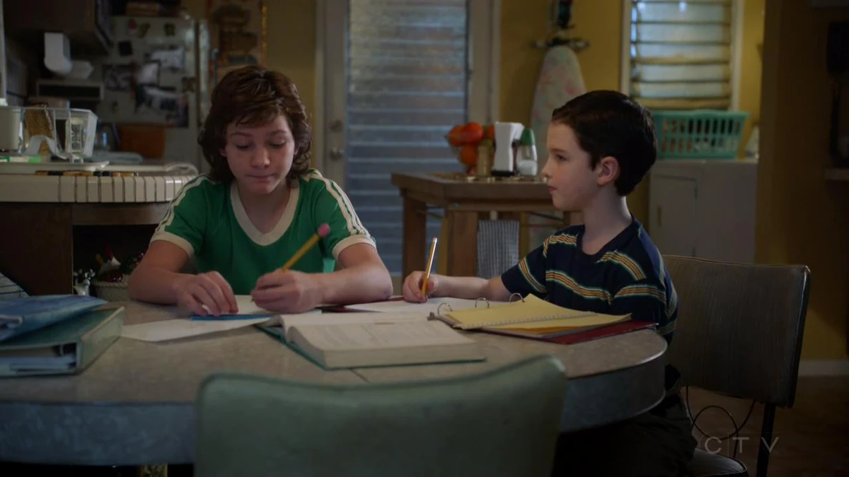 Spock, Kirk e uma Hérnia Testicular | Young Sheldon PT Wiki | Fandom