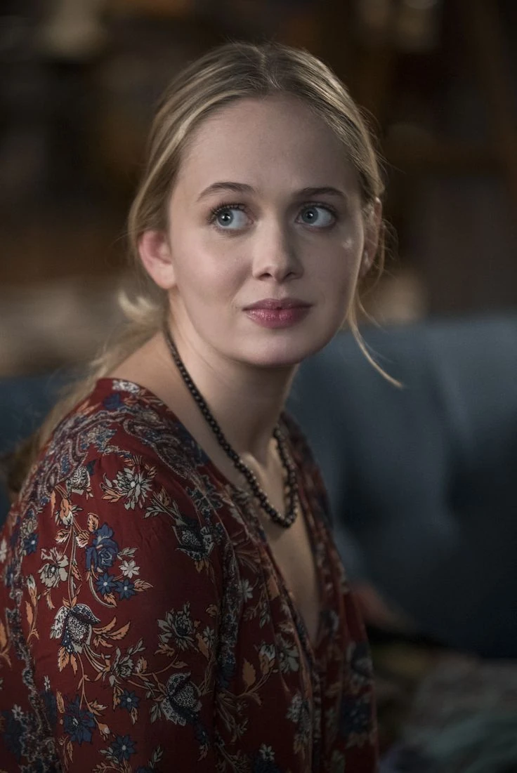 Caitlin Miller | Wikia Younger | Fandom