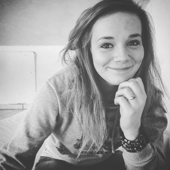 Nouschka | YouTube Wiki | Fandom