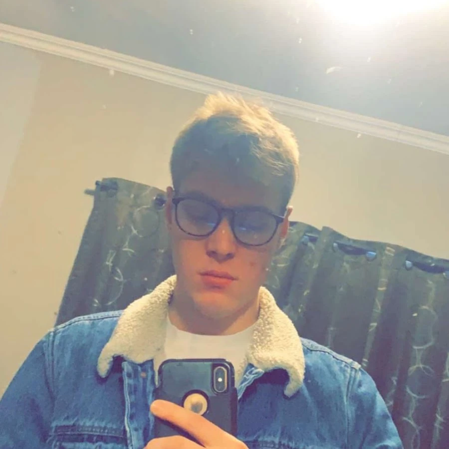 Brady Dean | Wikitubia | Fandom