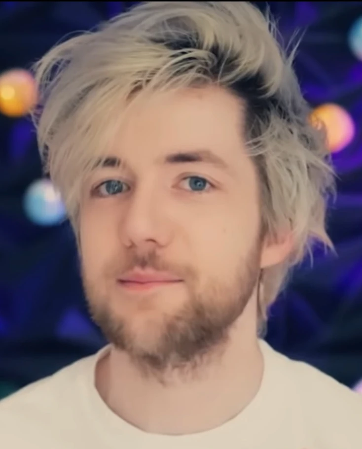 RobertIDK | Wikitubia | Fandom