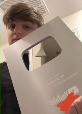 Mr_Booshot | Wikitubia | Fandom