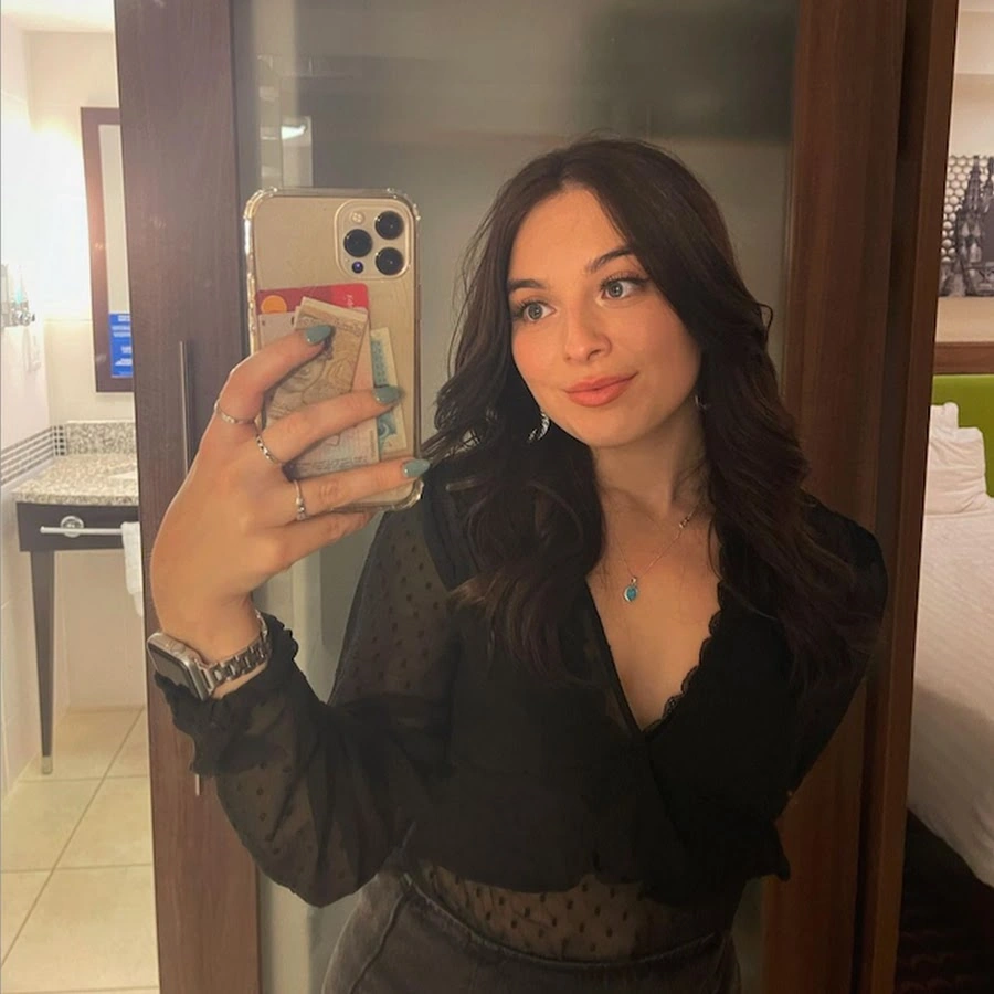 Eve Bennett | Wikitubia | Fandom