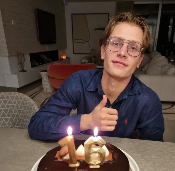 RonaldOMG | Wikitubia | Fandom