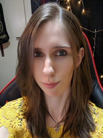 PearlescentMoon | Wikitubia | Fandom