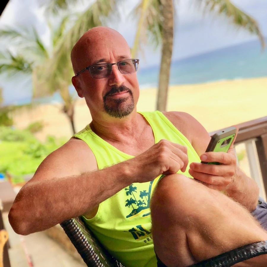 Larrys Lounge | Wikitubia | Fandom