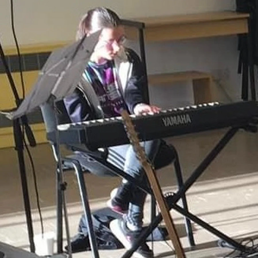 Lizzie Warren | Wikitubia | Fandom