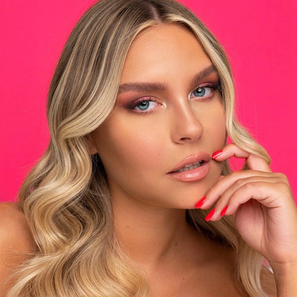 Dagi Bee | YouTube Wiki | Fandom