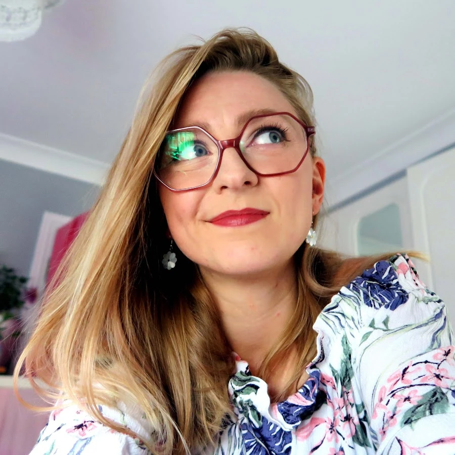 Rebecca Jane Brown | Wikitubia | Fandom