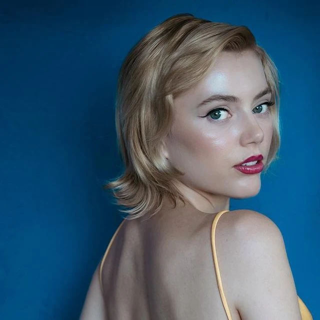 Grace Van Dien | Wikitubia | Fandom