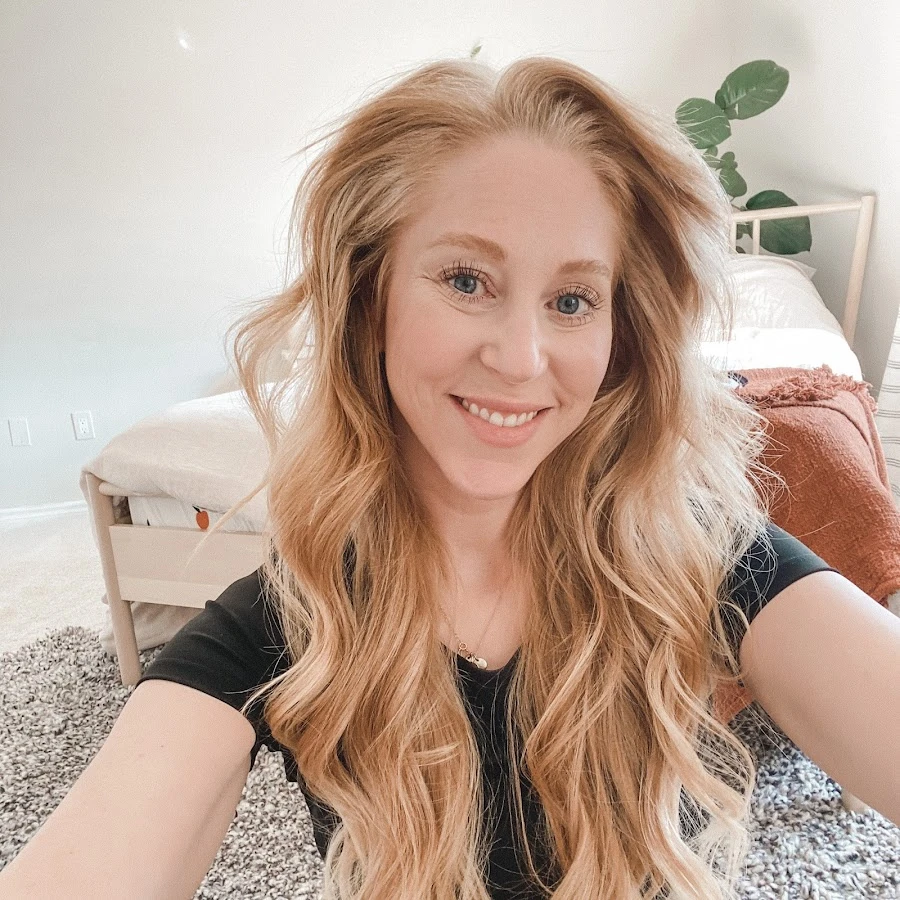 Elle Lindquist | Wikitubia | Fandom