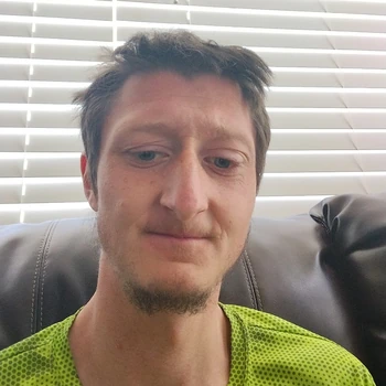 Daniel Larson | Wikitubia | Fandom