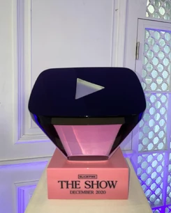 Custom Play Button | Wikitubia | Fandom