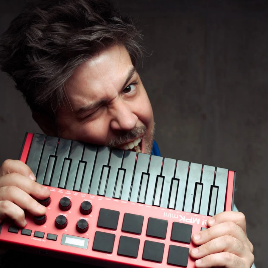 Tee Lopes | Wikitubia | Fandom