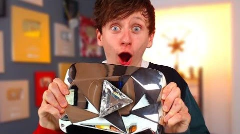 Diamond Play Button | Wikitubia | Fandom