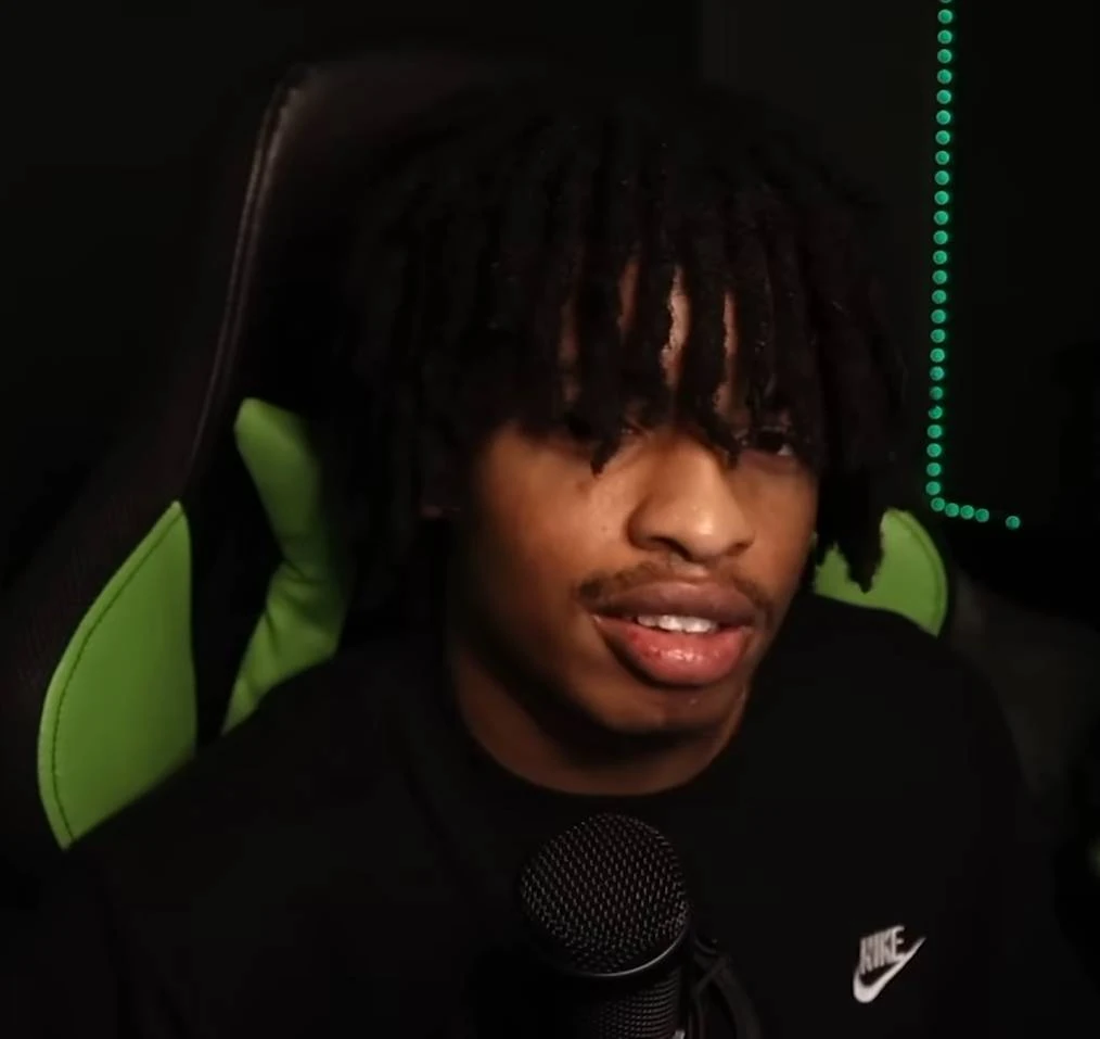 Ebreezy | Wikitubia | Fandom