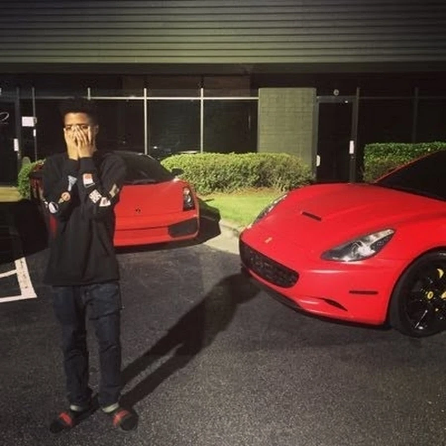 PierreBourne | Wikitubia | Fandom