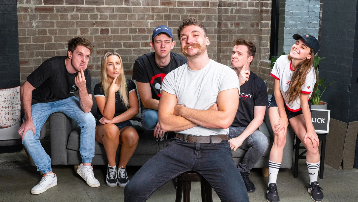 Click | Wikitubia | Fandom