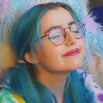 Gee Nelly | Wikitubia | Fandom