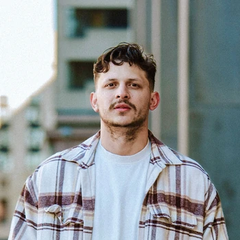 Alex Esteban | Wikitubia | Fandom