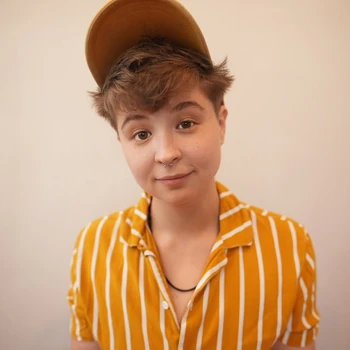 Ash Hardell | Wikitubia | Fandom