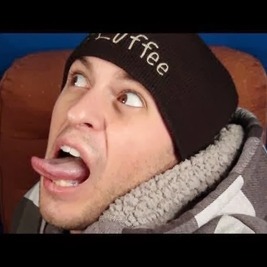 FLuffeeTalks | Wikitubia | Fandom