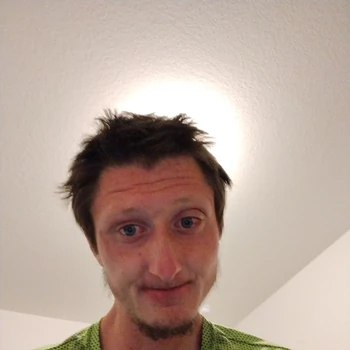 Daniel Larson | Wikitubia | Fandom