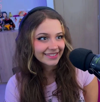 Emikukis Ch. | Wiki YouTube Pedia | Fandom