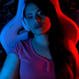 Una Alienada | Wiki YouTube Pedia | Fandom