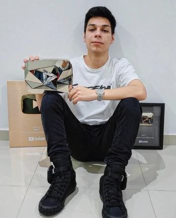 Yair17 | Wiki YouTube Pedia | Fandom