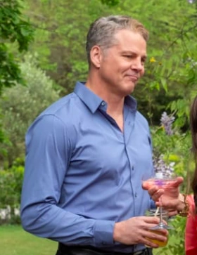 Ray Quinn | YOU Wiki | Fandom