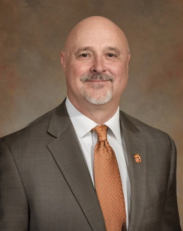 Mark Regina | Zedici Wiki | Fandom