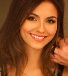 Victoria Justice | Zoey 101 Wiki | Fandom