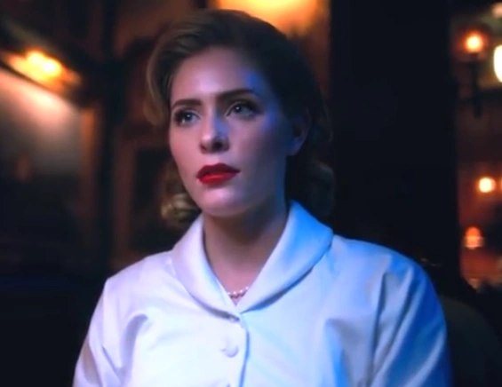 Elizabeth Collins | Wiki Zombies fanon | Fandom