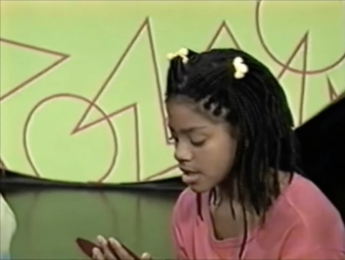 Holes | ZOOMerpedia | Fandom